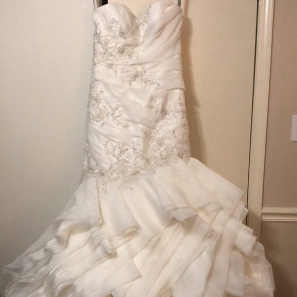 Alfred Angelo | Dresses | Alfred Angelo Sapphire Collection Wedding ...